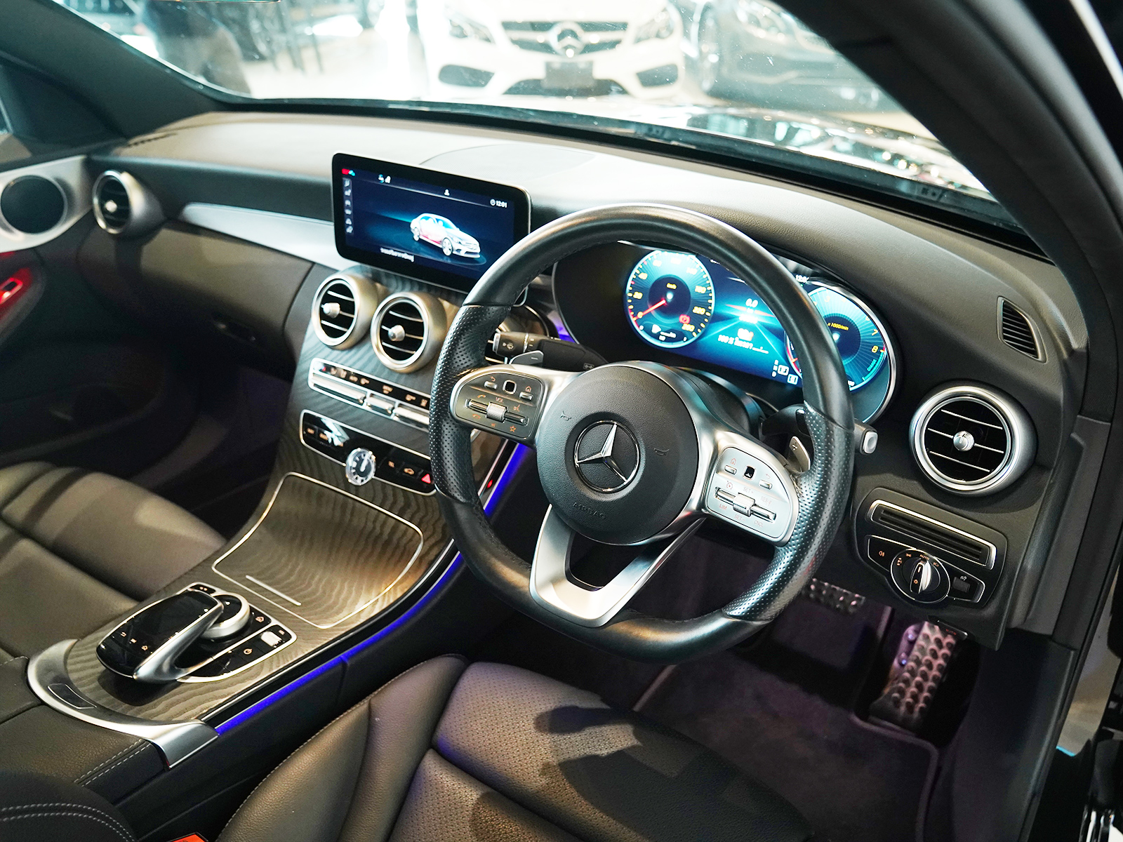 Benz NK - Mercedes Benz C-CLASS C300e AMG